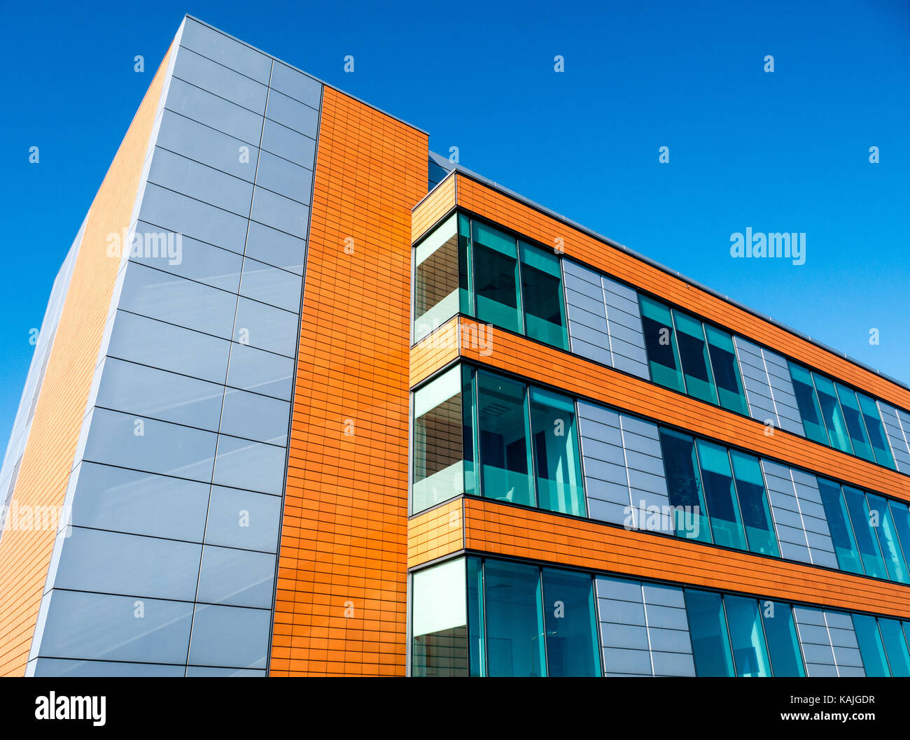 Reading international business park hi-res stock photography and images ...