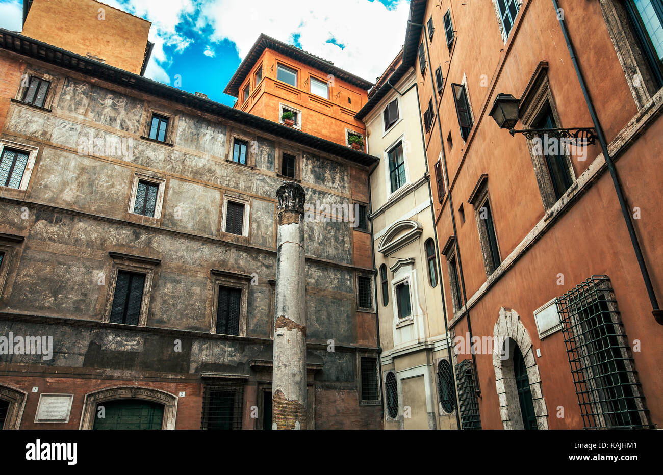 Old cozy street in Rome, Italy. Architecture background Stock Photo - Alamy