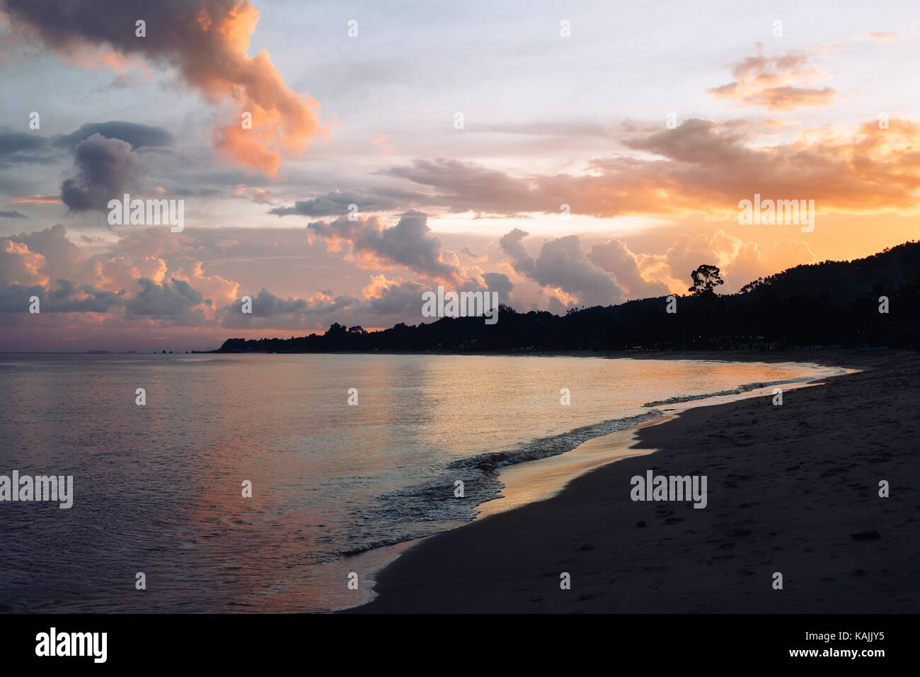 Beautiful colorful sky and calm sea on sunset. Travel background Stock ...
