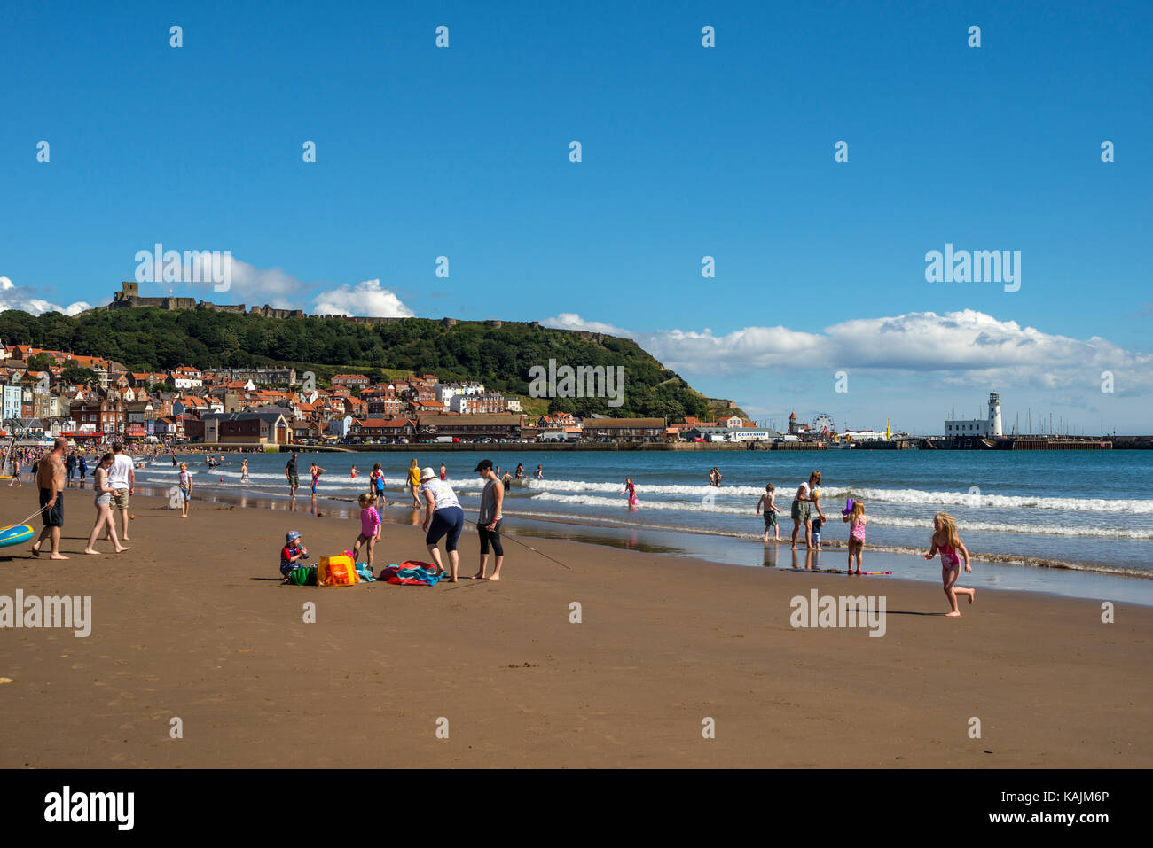 Scarborough South Bay and Beach, North Yorkshire Stock Photo - Alamy