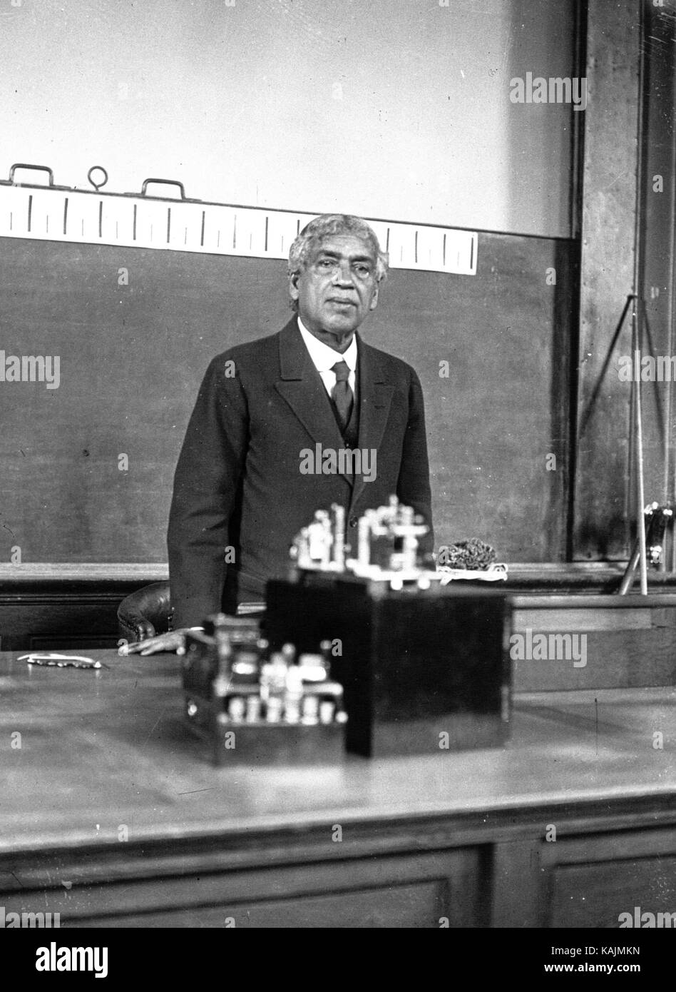 Jagadish chandra bose hi-res stock photography and images - Alamy
