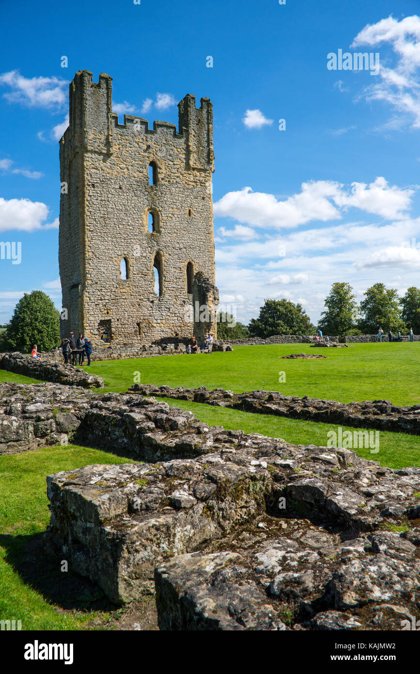 Helmsley Castle, Helmsley, North Yorkshire Stock Photo - Alamy