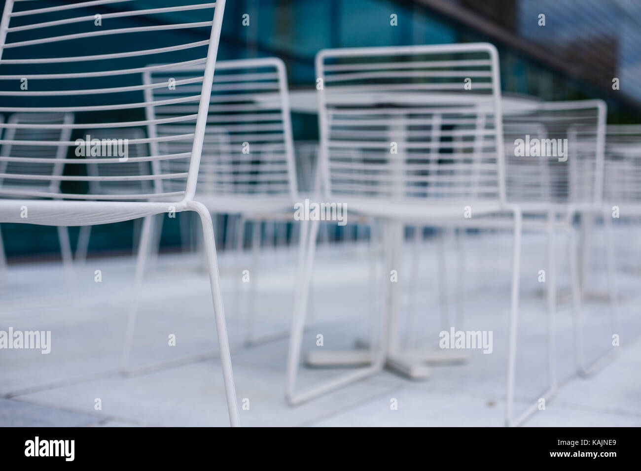 White empty chairs outdoors Stock Photo - Alamy