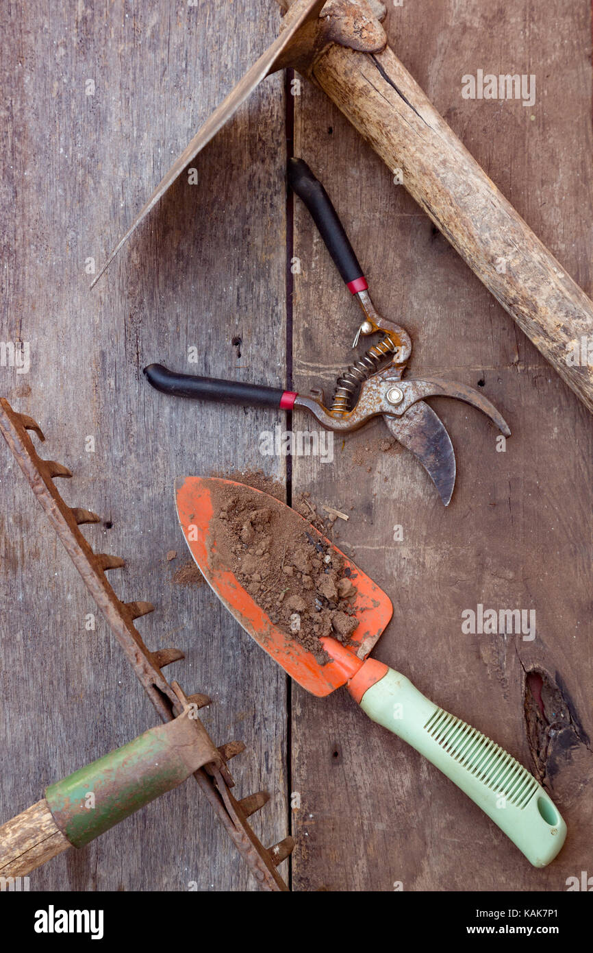 Crude tools hi-res stock photography and images - Alamy