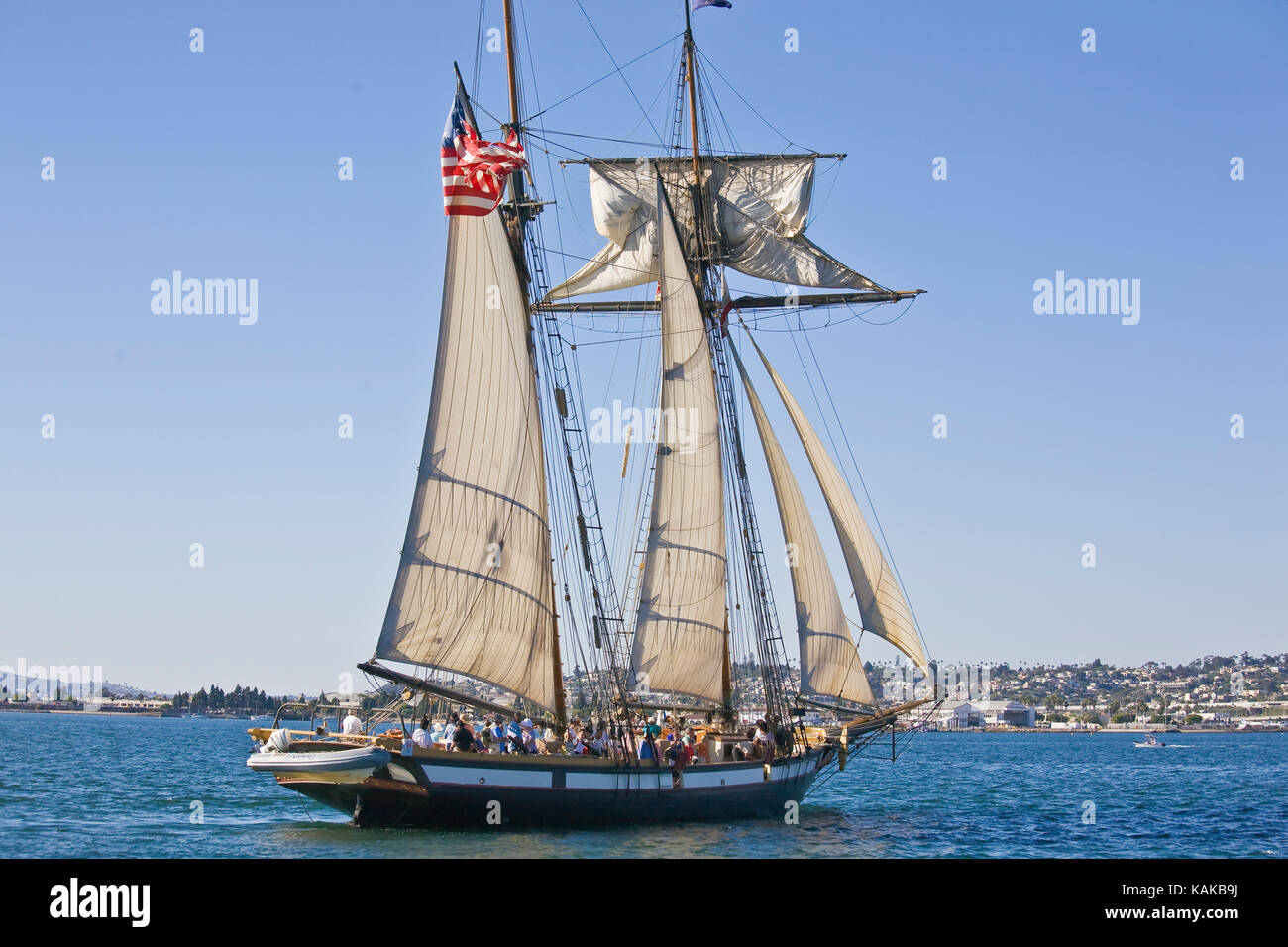 Tall ship lynx hi-res stock photography and images - Alamy