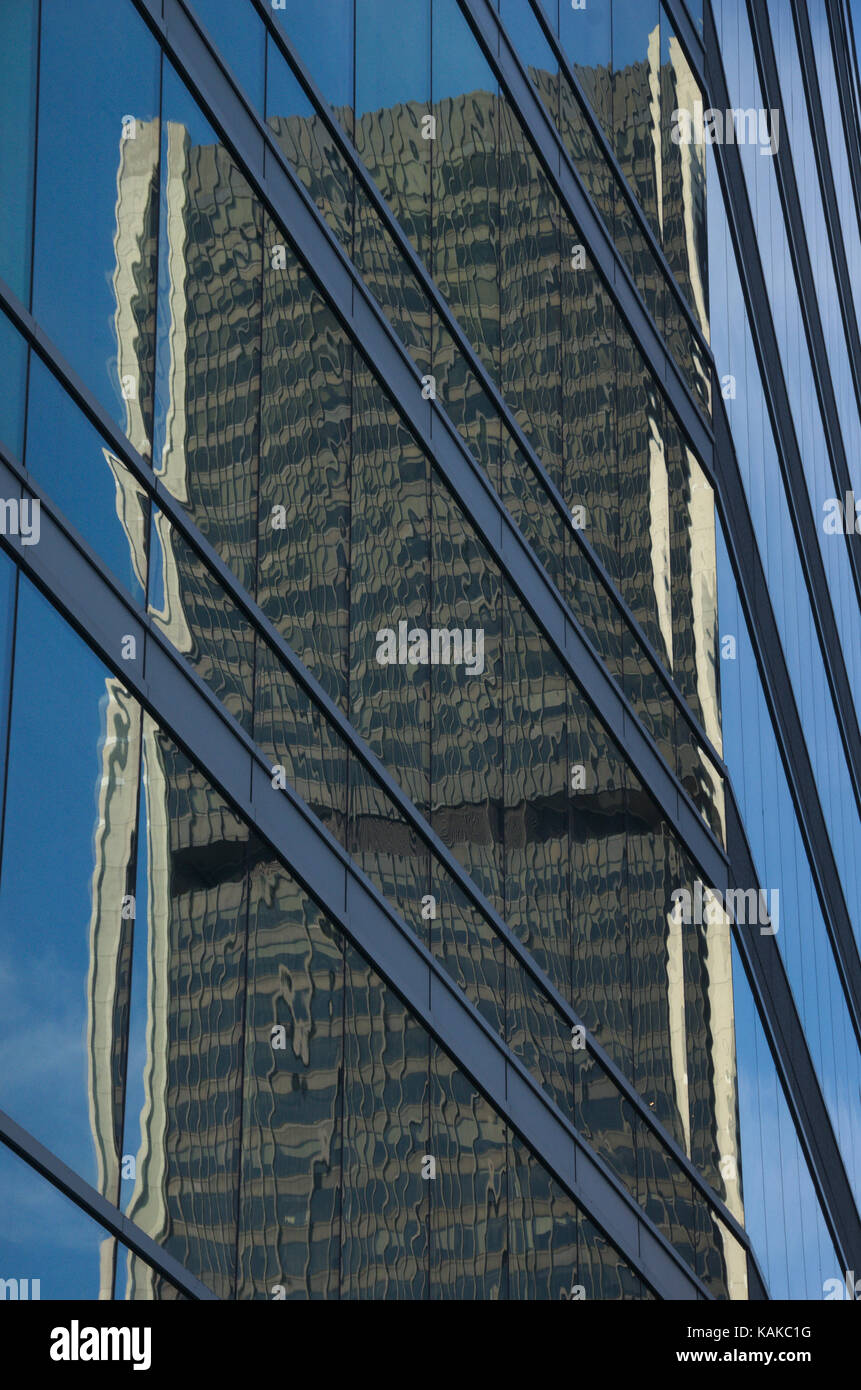 Skysrcaper Tour Reflection Mirror Side Windows Effect into another ...