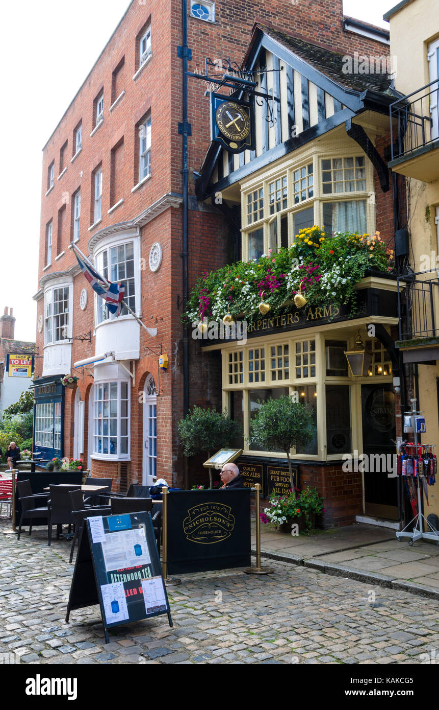 Cobblers uk hi-res stock photography and images - Alamy