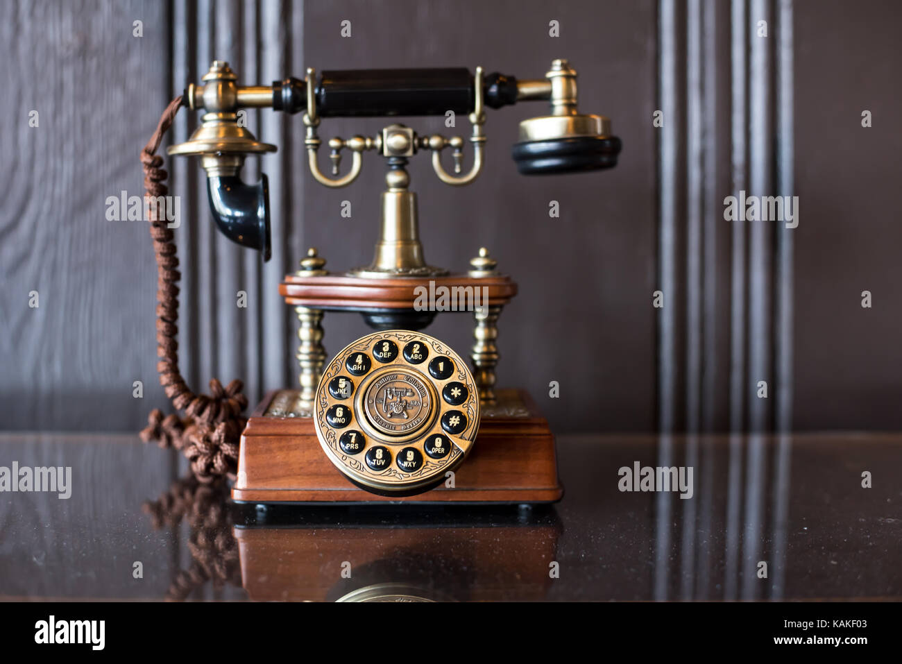 Telephone antique hi-res stock photography and images - Alamy