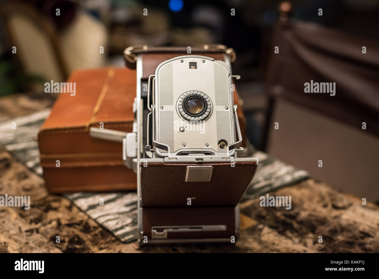 Antique photo equipment hi-res stock photography and images - Alamy