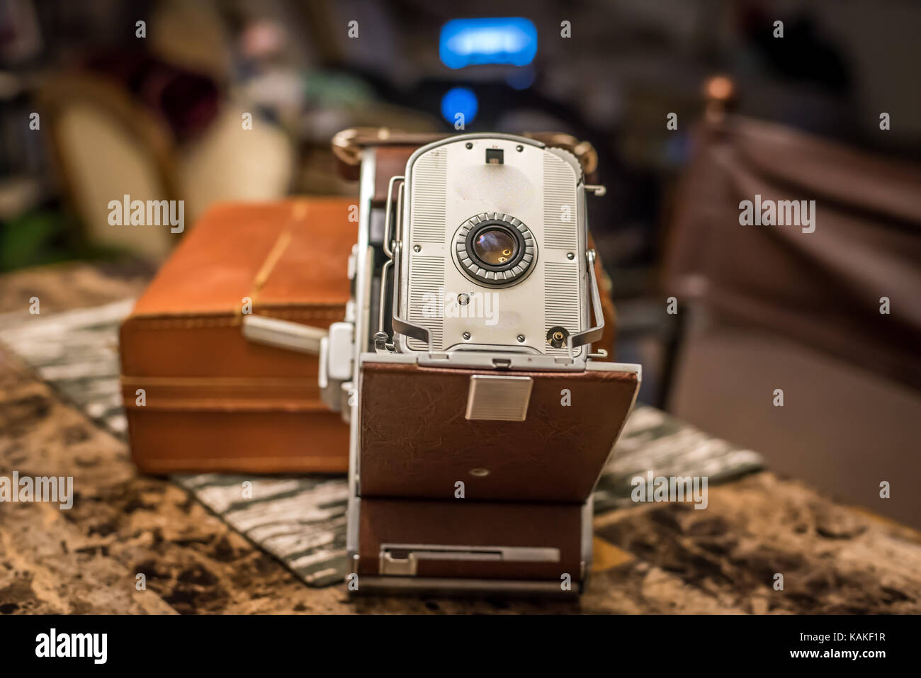 Antique photo equipment hi-res stock photography and images - Alamy