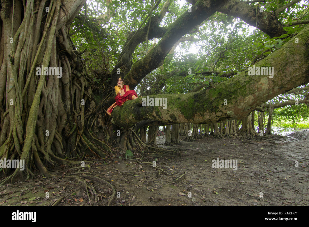 Female Girl Banyan High Resolution Stock Photography and Images - Alamy