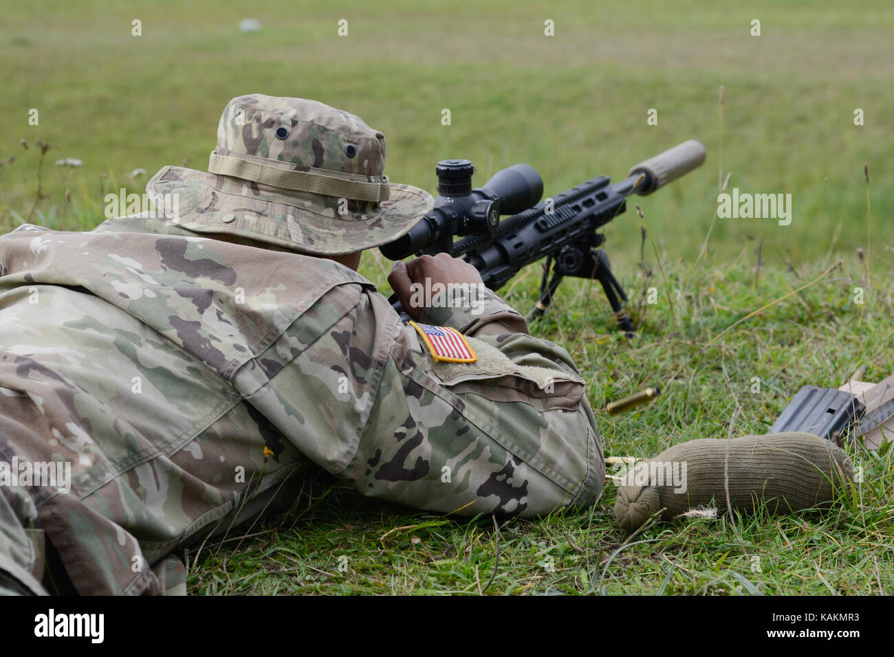 Best sniper hi-res stock photography and images - Alamy