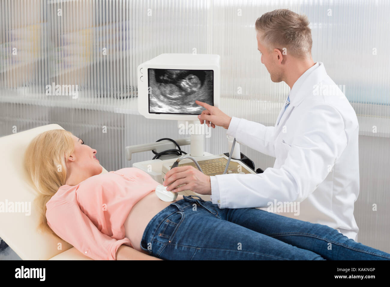 Ultrasound transducer hi-res stock photography and images - Alamy