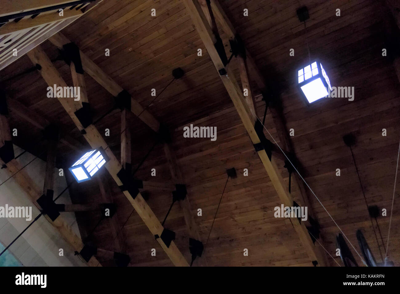 Light lamps hanging from ceiling hi-res stock photography and images ...