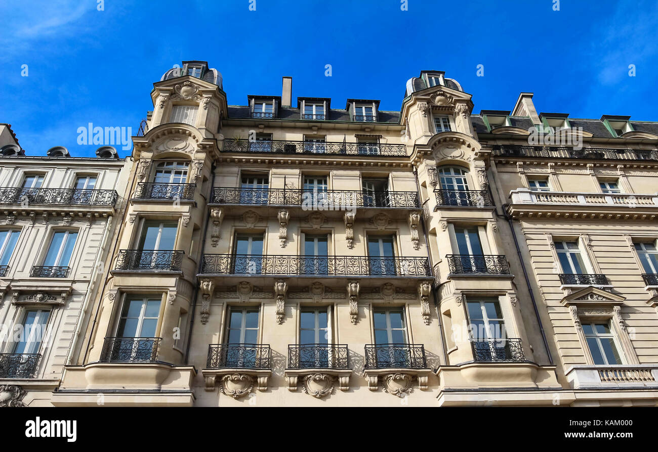 The traditional facade of Parisian building, France Stock Photo - Alamy