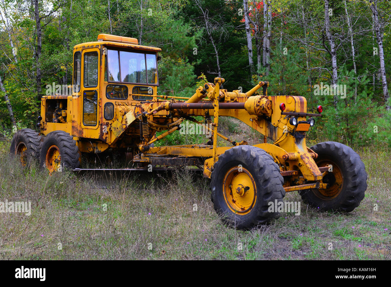 Heavy equipment scraper hi-res stock photography and images - Alamy