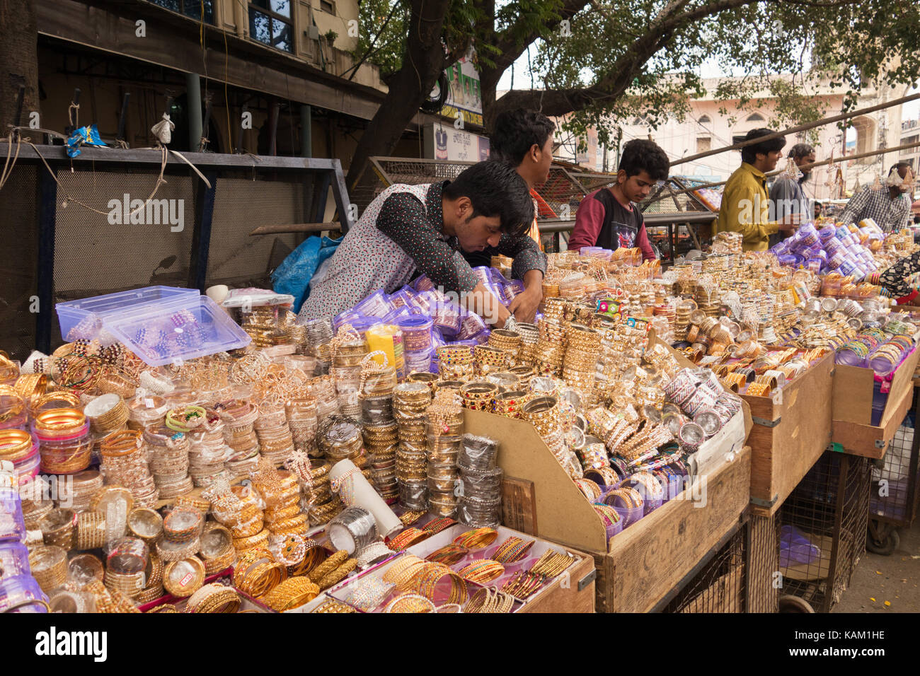 Lad bazaar hi-res stock photography and images - Alamy