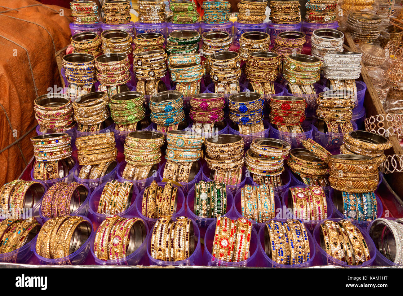 Bangles for sale at Lad Bazaar in Hyderabad,India Stock Photo - Alamy