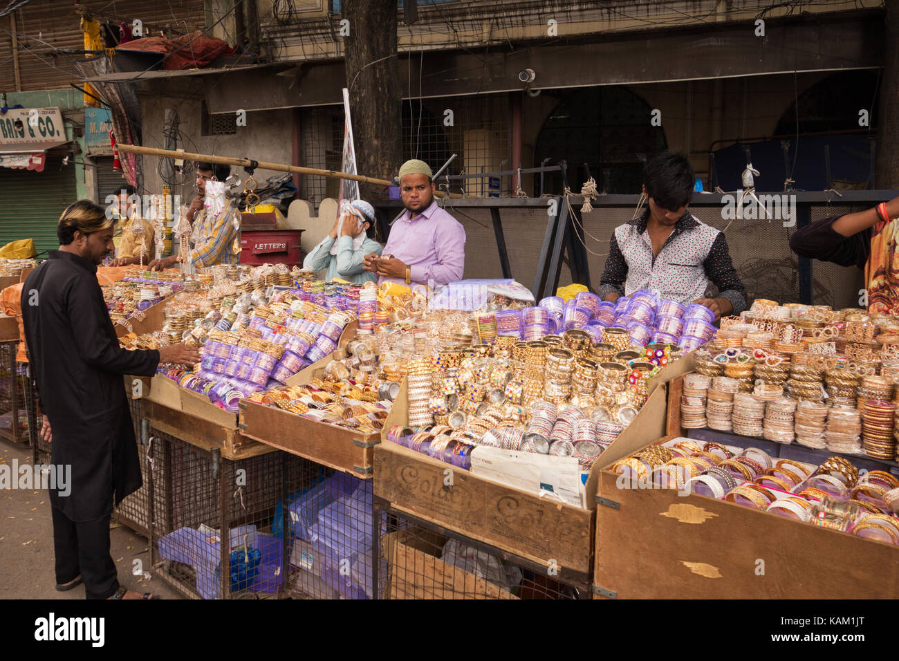 HYDERABAD,INDIA-25th SEPTEMBER,2017Salesman sell Bangles at Lad Bazaar ...