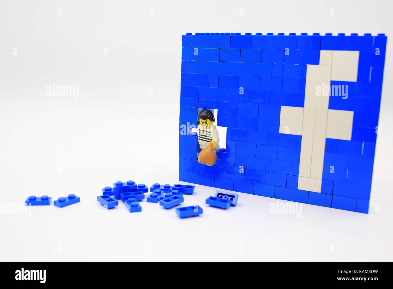Lego system hi-res stock photography and images - Alamy