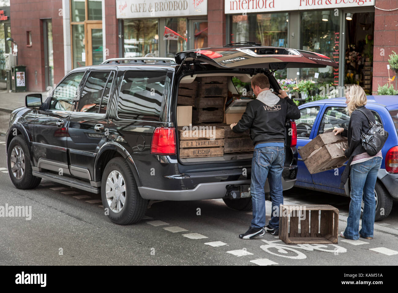 Full last / Full load Stock Photo - Alamy