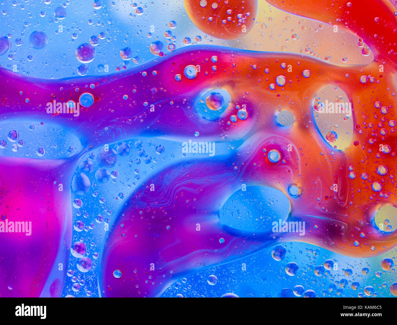 Oil drops on the water surface, abstract art Stock Photo - Alamy