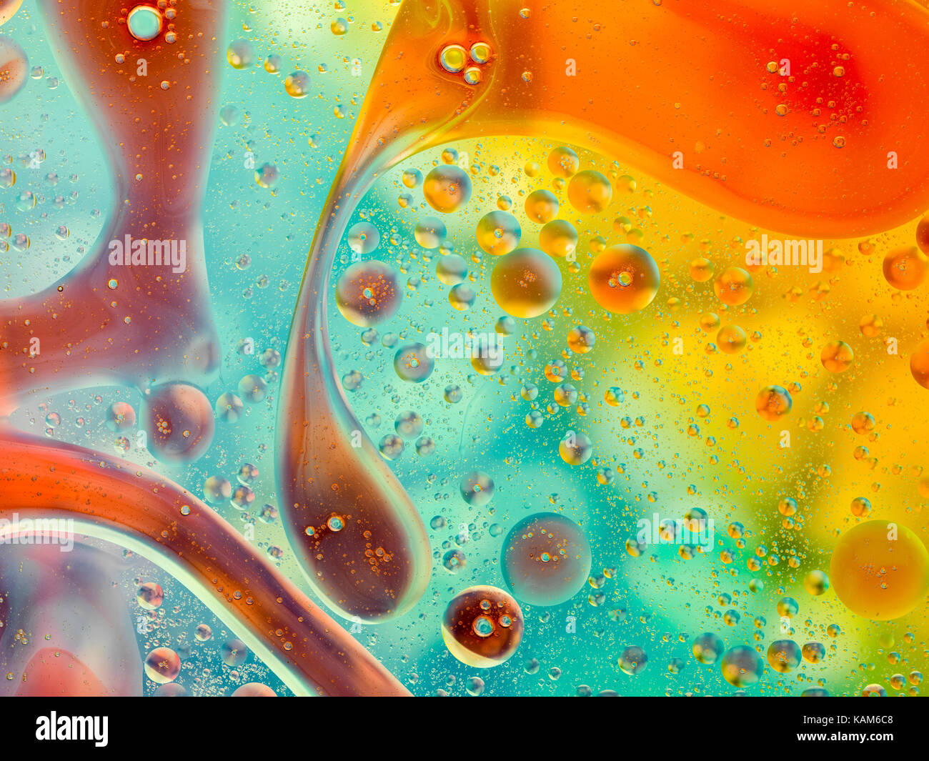 Abstract pattern of coloured oil bubbles on water Stock Photo - Alamy