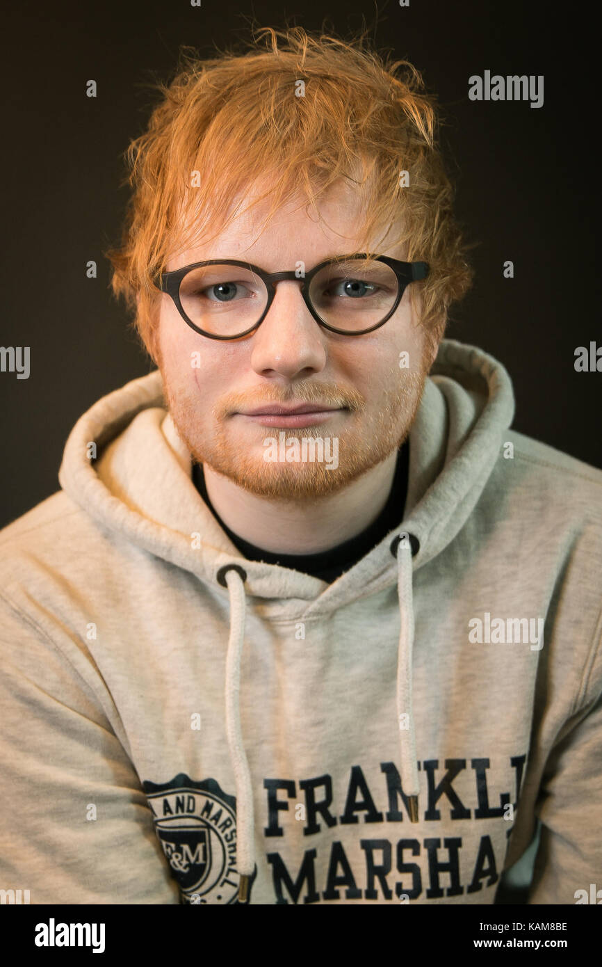 Ed sheeran hi-res stock photography and images - Alamy