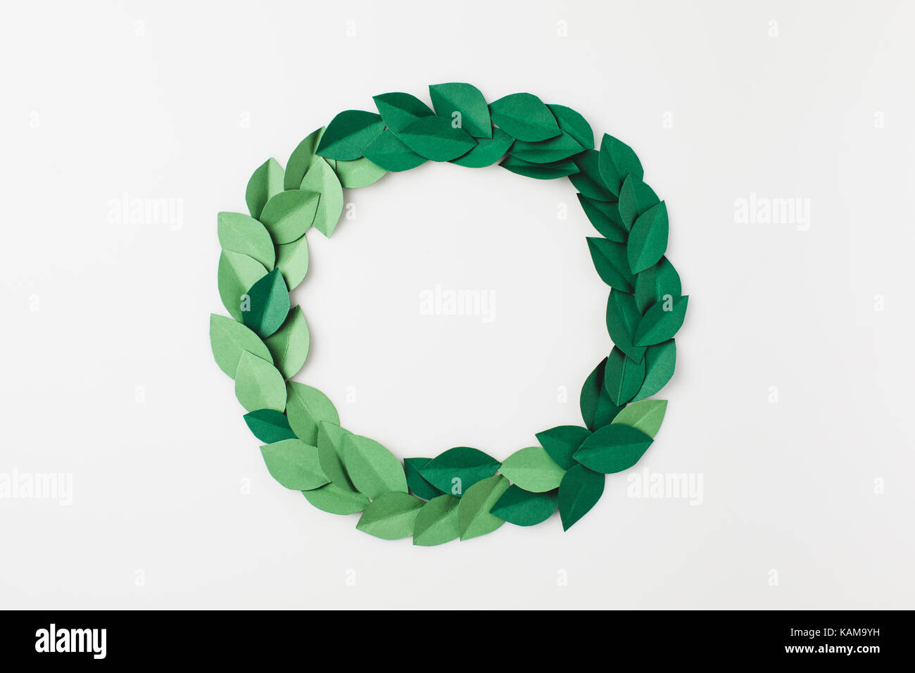 round frame of green paper leaves Stock Photo - Alamy