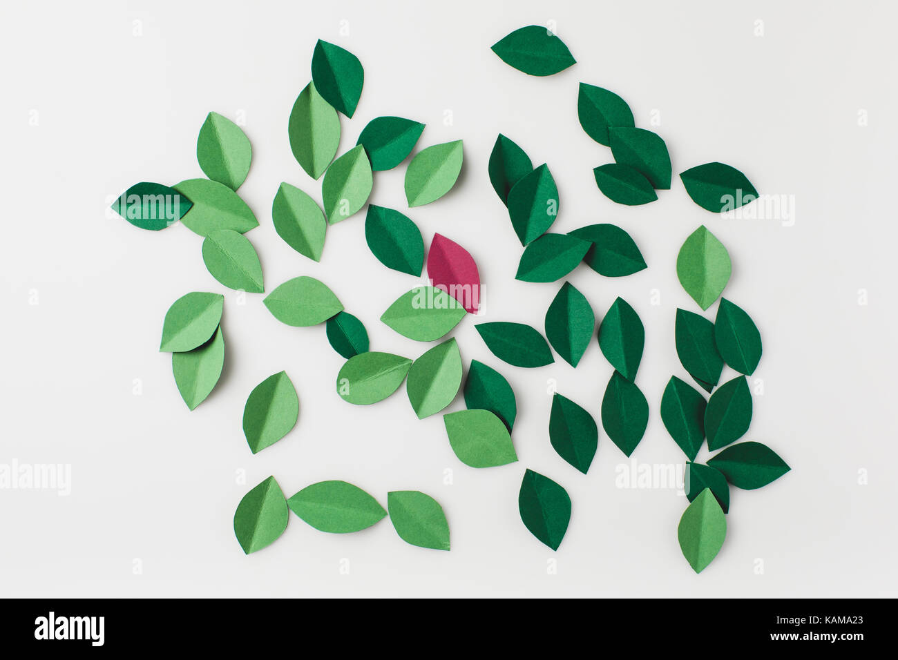 heap of green paper leaves Stock Photo - Alamy