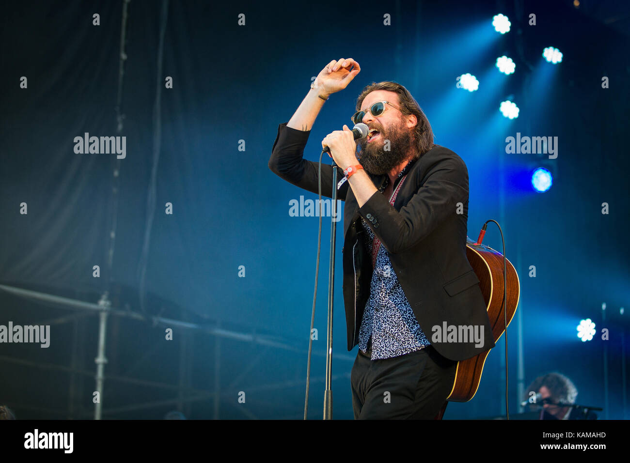 American folk singer hi-res stock photography and images - Alamy