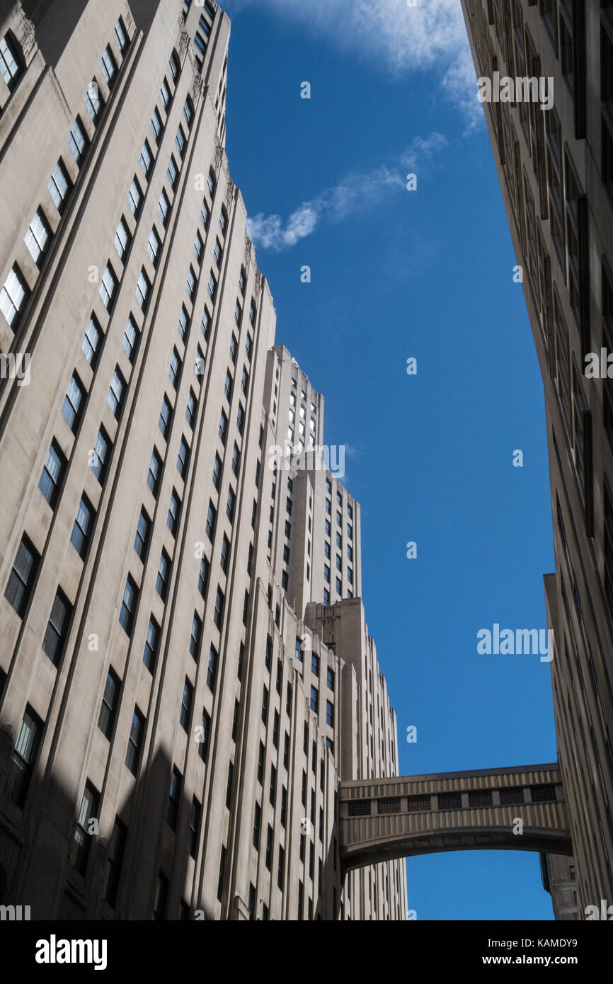 Metlife Insurance Tower High Resolution Stock Photography and Images ...