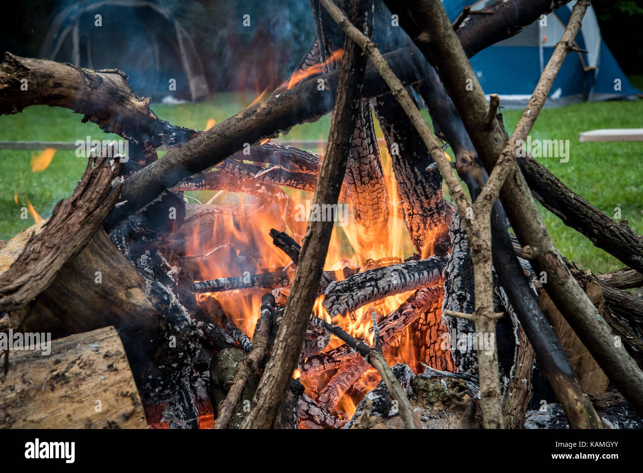 Camp fire and Camp site Stock Photo - Alamy
