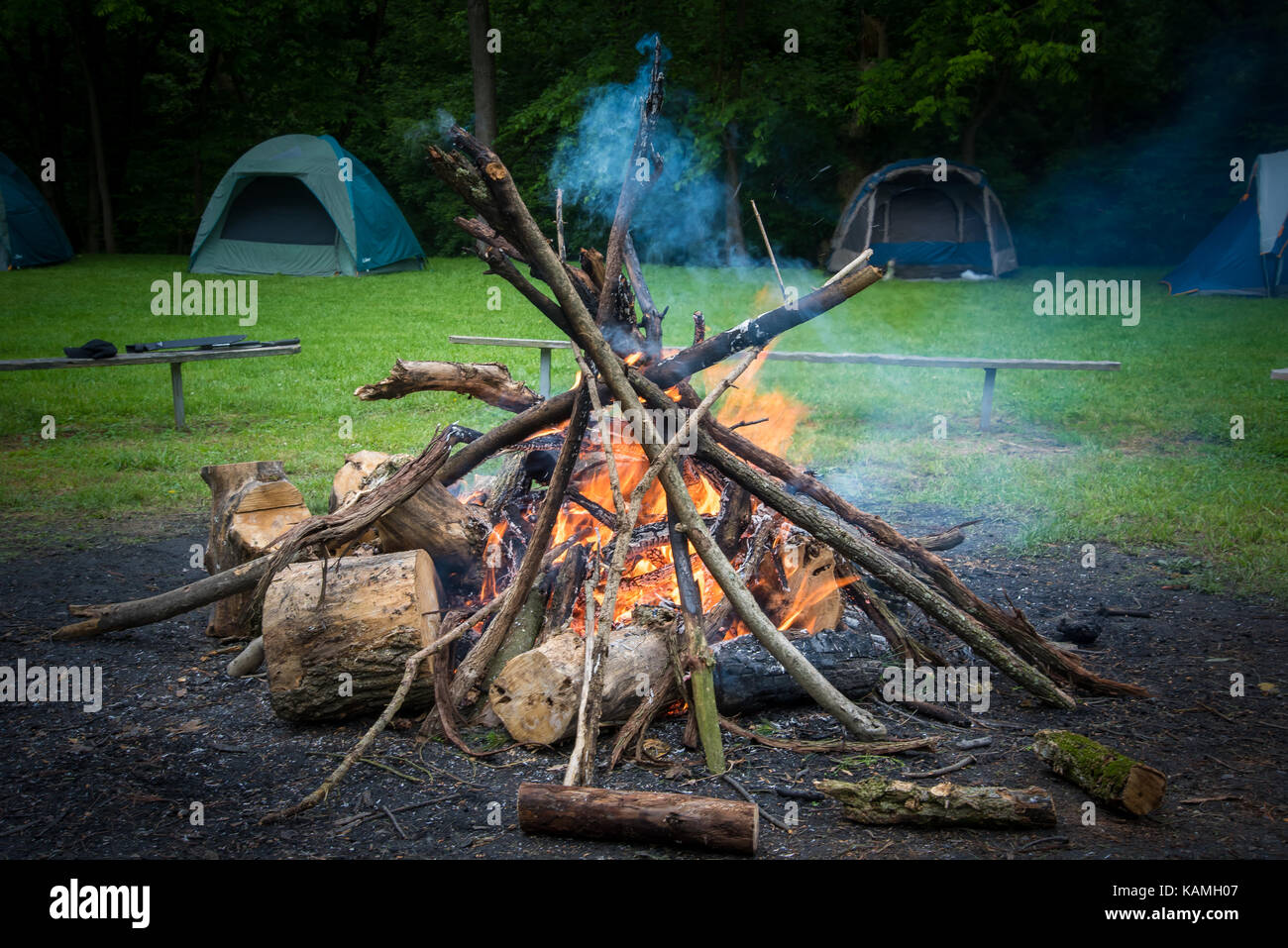 Camp fire and Camp site Stock Photo - Alamy