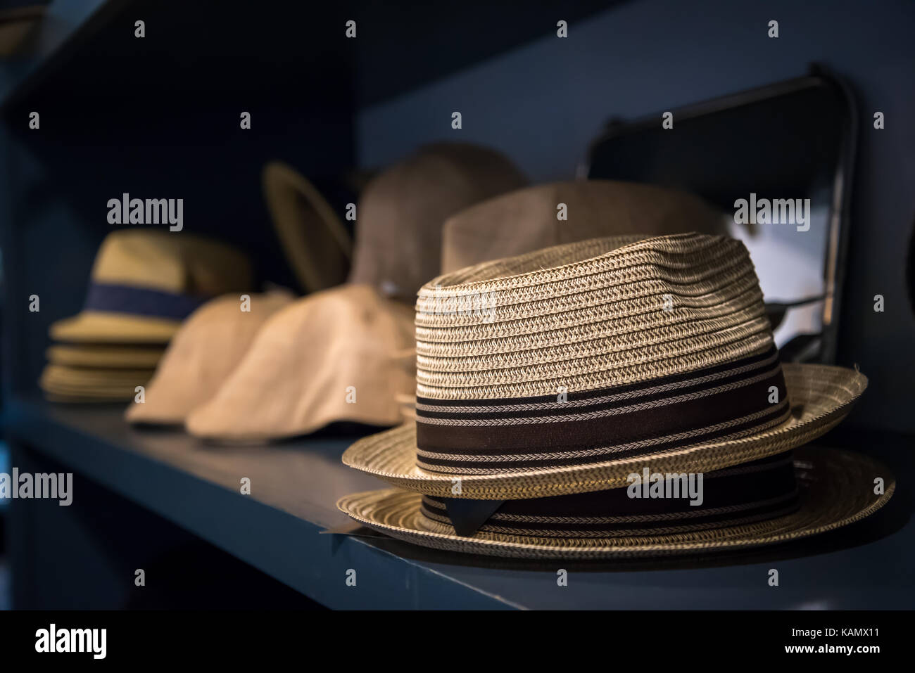 Formal attire men hi-res stock photography and images - Alamy