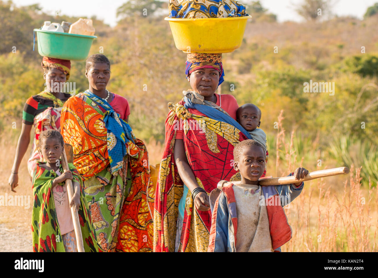 Familia africana hi-res stock photography and images - Alamy
