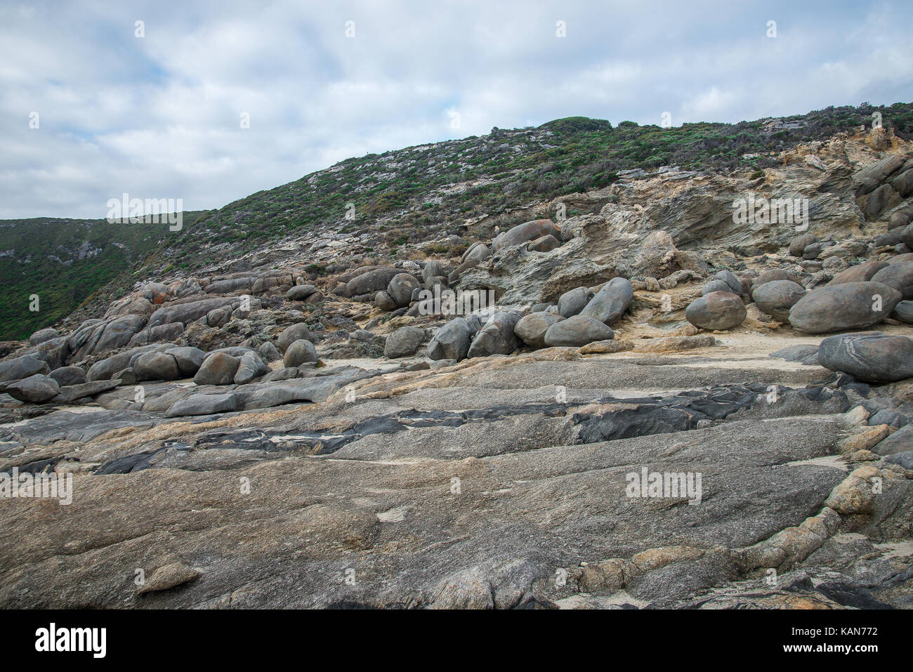 Large Round Rocks High Resolution Stock Photography and Images - Alamy