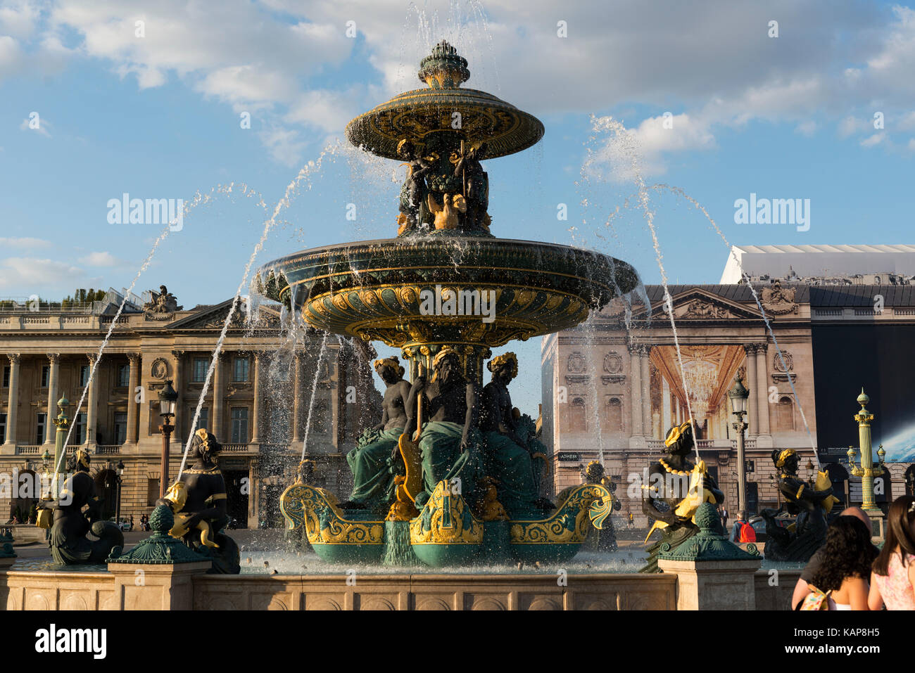 Monumental symbolism hi-res stock photography and images - Alamy
