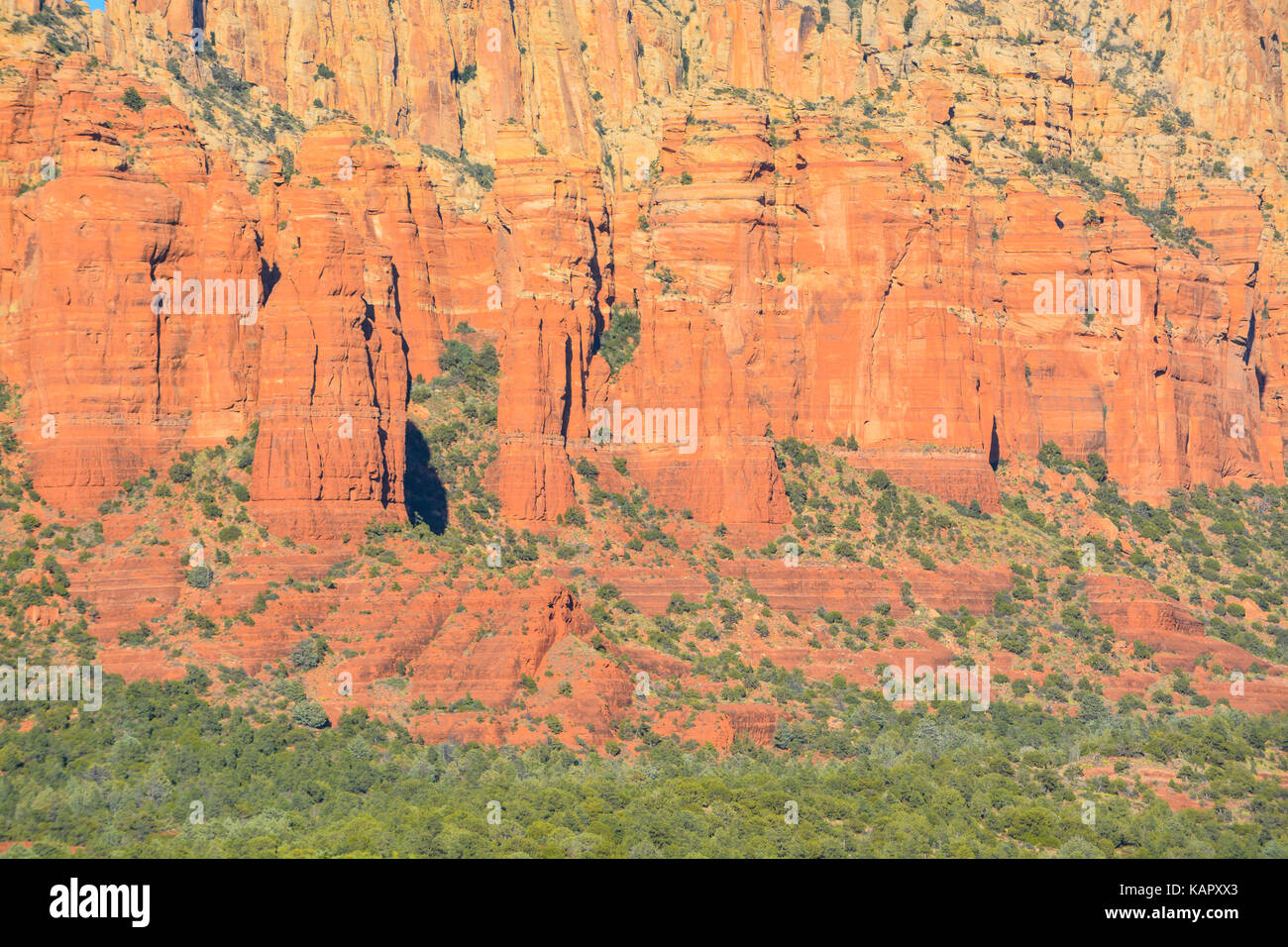 Towering sandstone cliffs in Sedona Arizona Stock Photo - Alamy