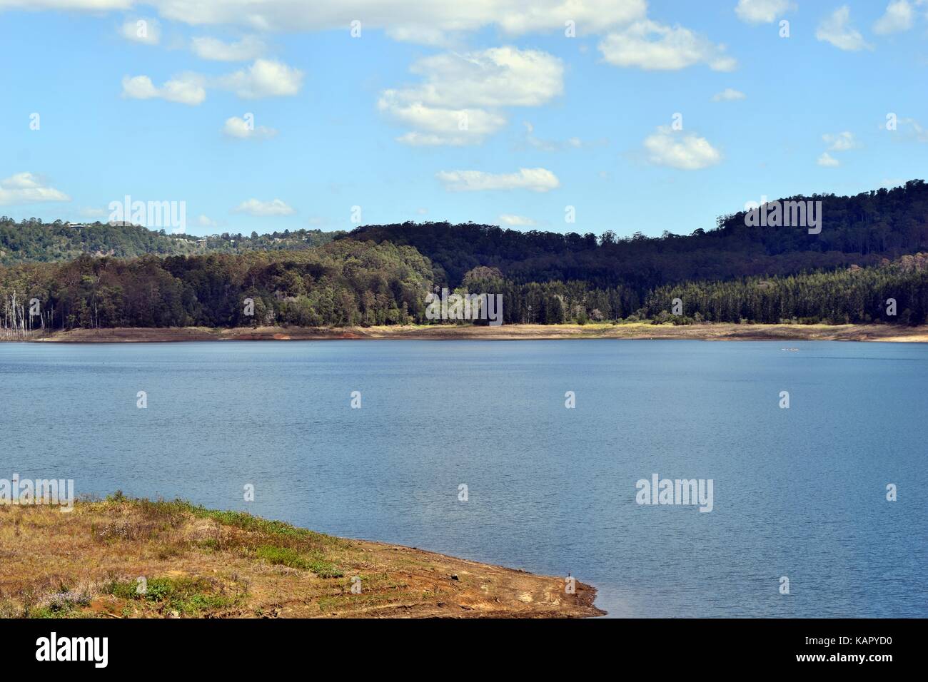 Amazing scenic landscape on the lake Baroon in Montville, Sunshine ...