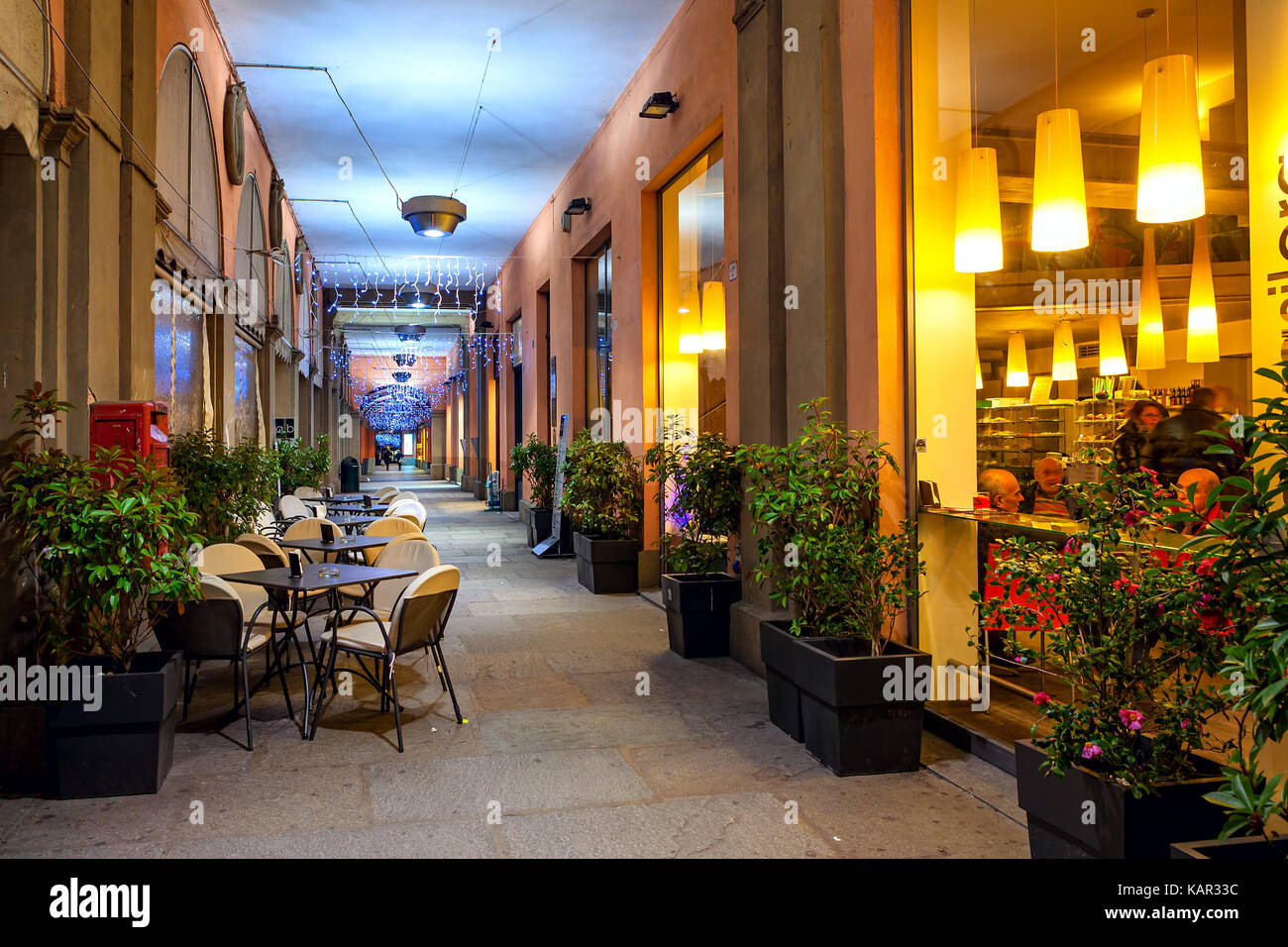 Alba restaurant hi-res stock photography and images - Alamy