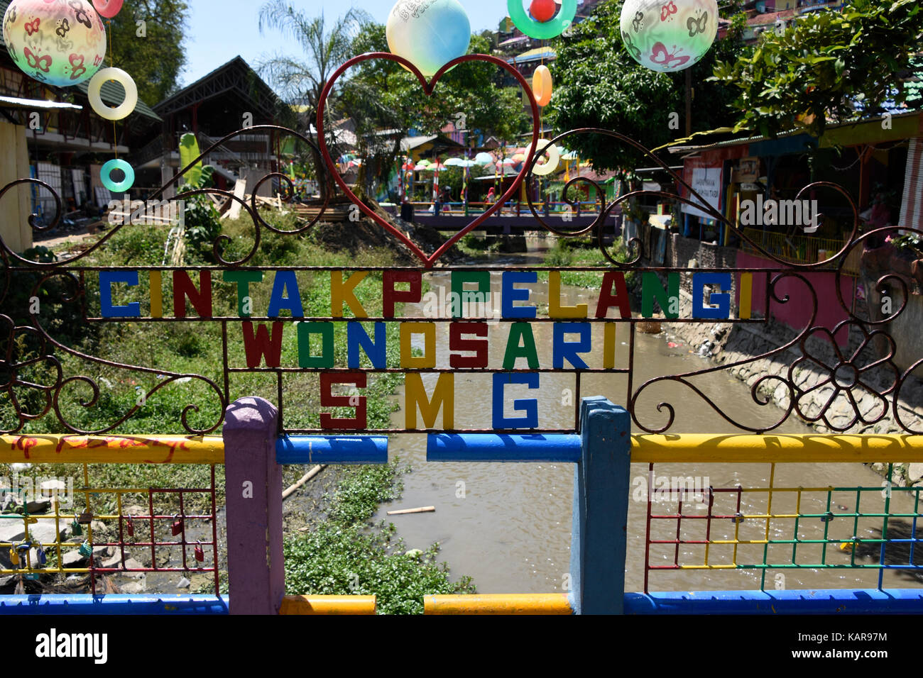 Rainbow bridge sign hi-res stock photography and images - Alamy