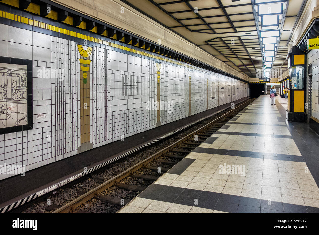 Berlin Paracelsus-Bad U-Bahn station interior & platform on the U8 ...