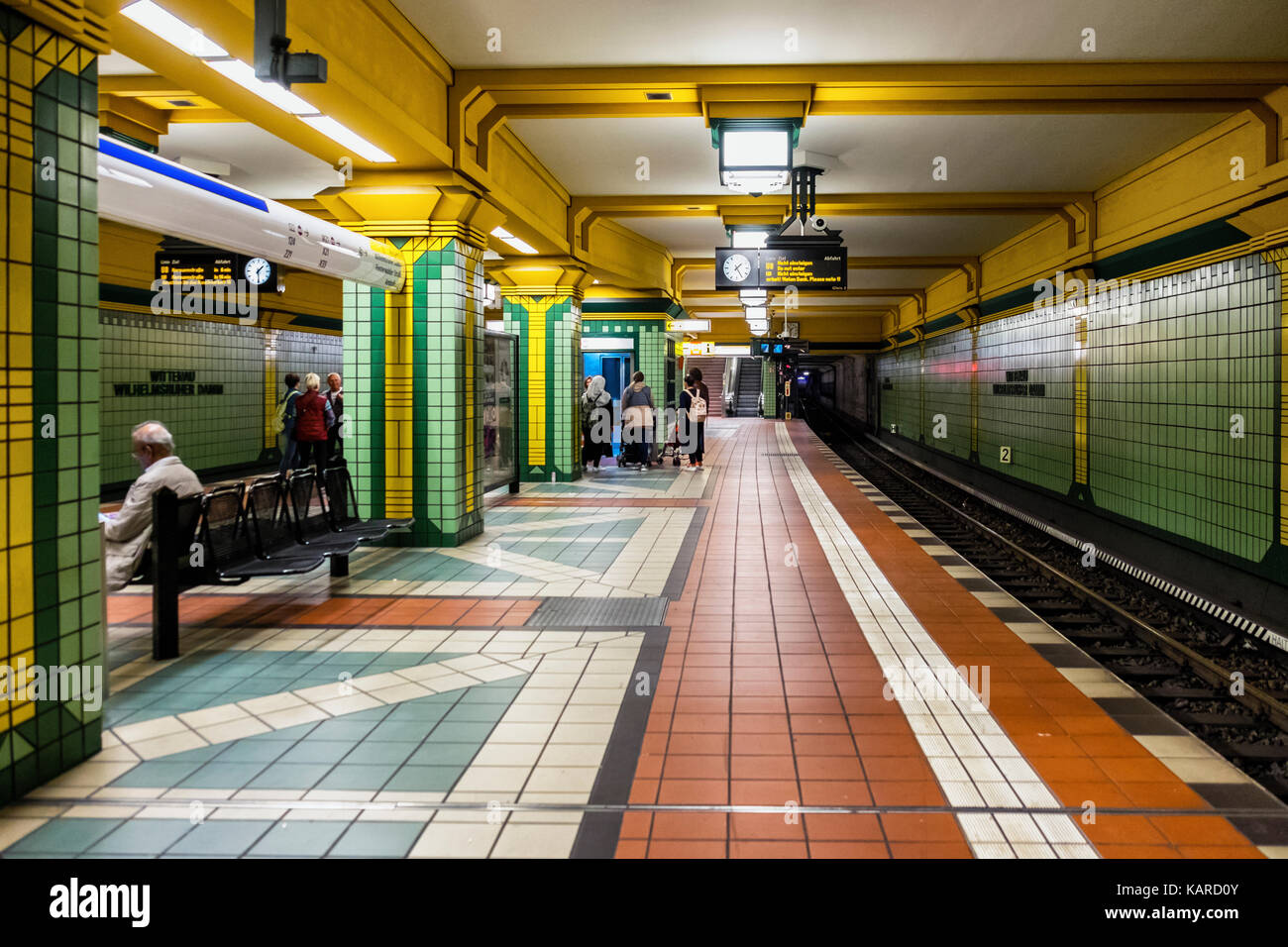 U Wittenau Wilhemsruher Damm U8 U-Bahn Station interior,tiled walls ...