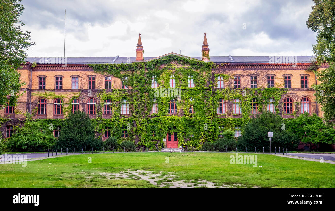 Psychiatric hospital historical hi-res stock photography and images - Alamy