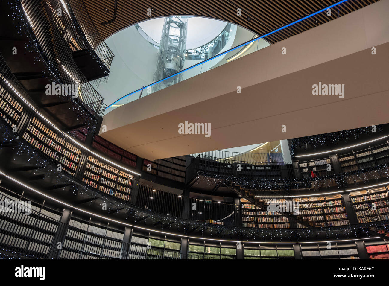 Interior of the new Birmingham Library Stock Photo - Alamy