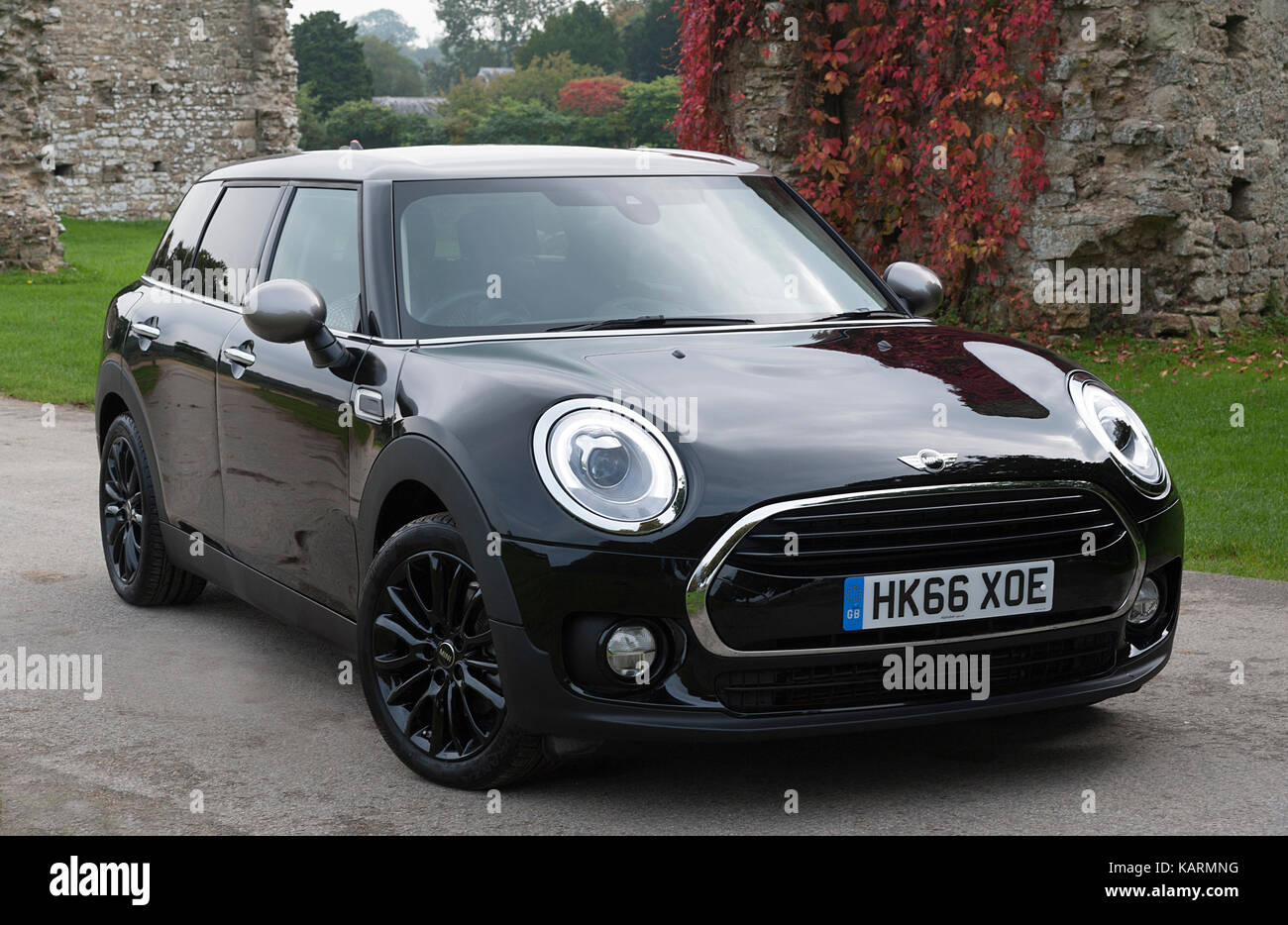 Mini cooper d clubman hi-res stock photography and images - Alamy
