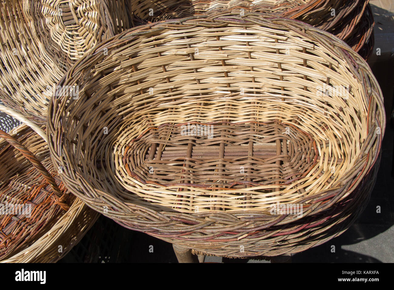 Empty wicker baskets are for sale in a market Stock Photo - Alamy