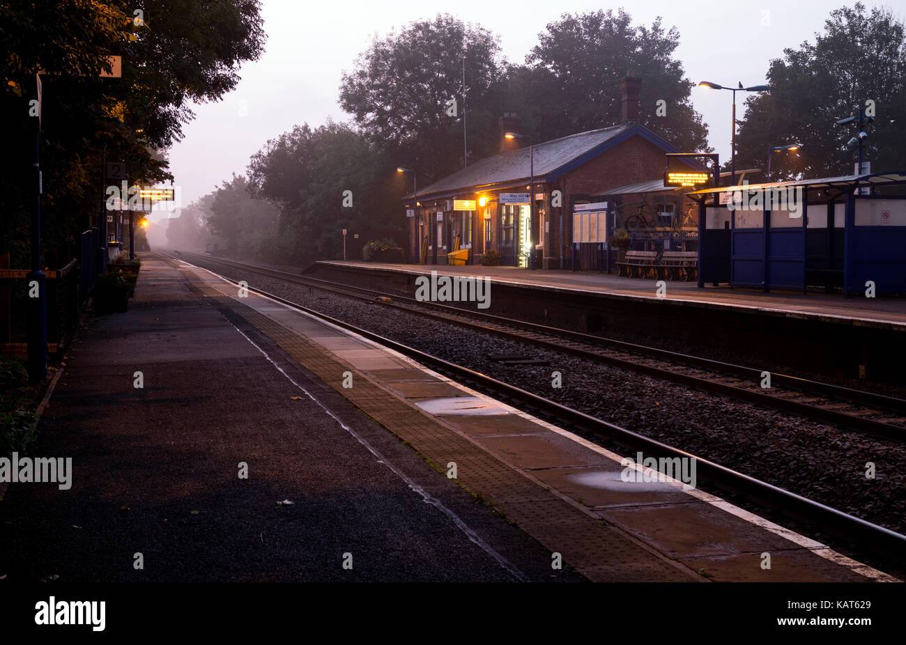 Warwick railway station, misty, early morning, Warwickshire, England ...