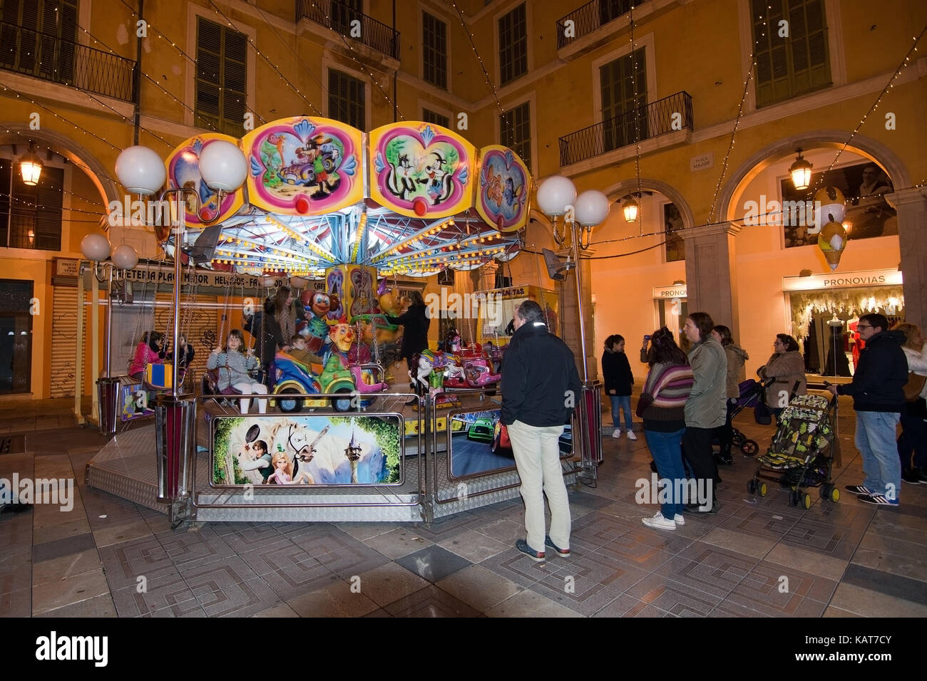 PALMA DE MALLORCA, BALEARIC ISLANDS, SPAIN - DECEMBER 3, 2016: Plaza ...